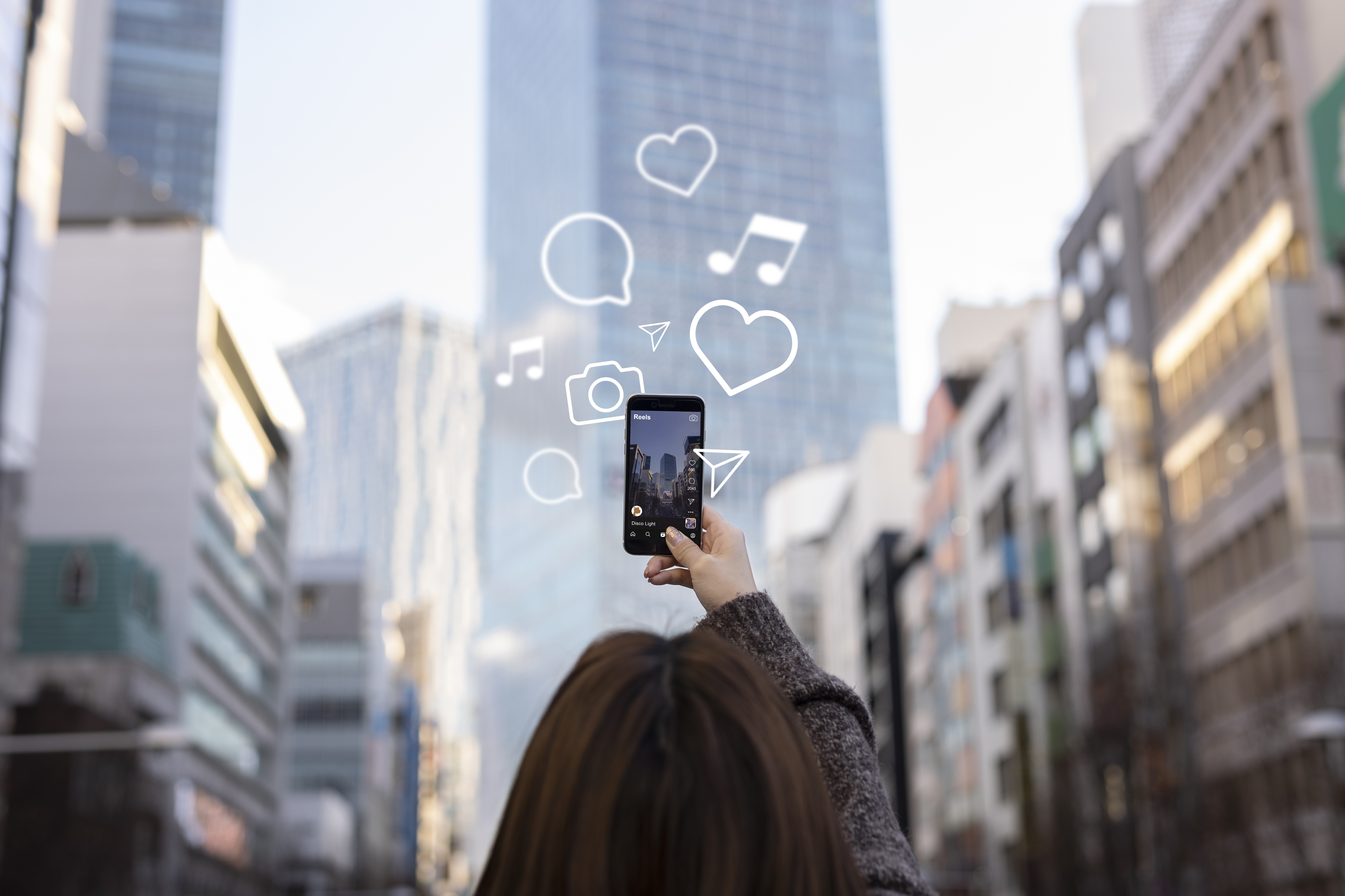 Mastering Social Media: A Guide to Navigate the Digital Maze and Drive ...